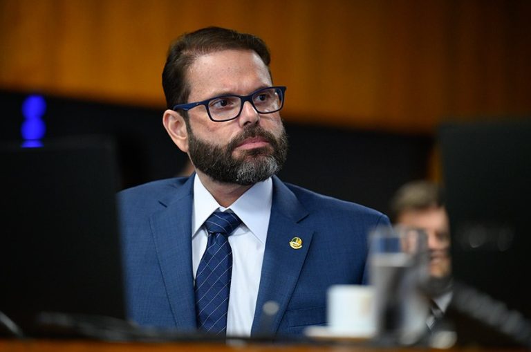 COMISSÃO DE SEGURANÇA PÚBLICA APROVA IDADE MÁXIMA DE 35 ANOS PARA NOVOS ...