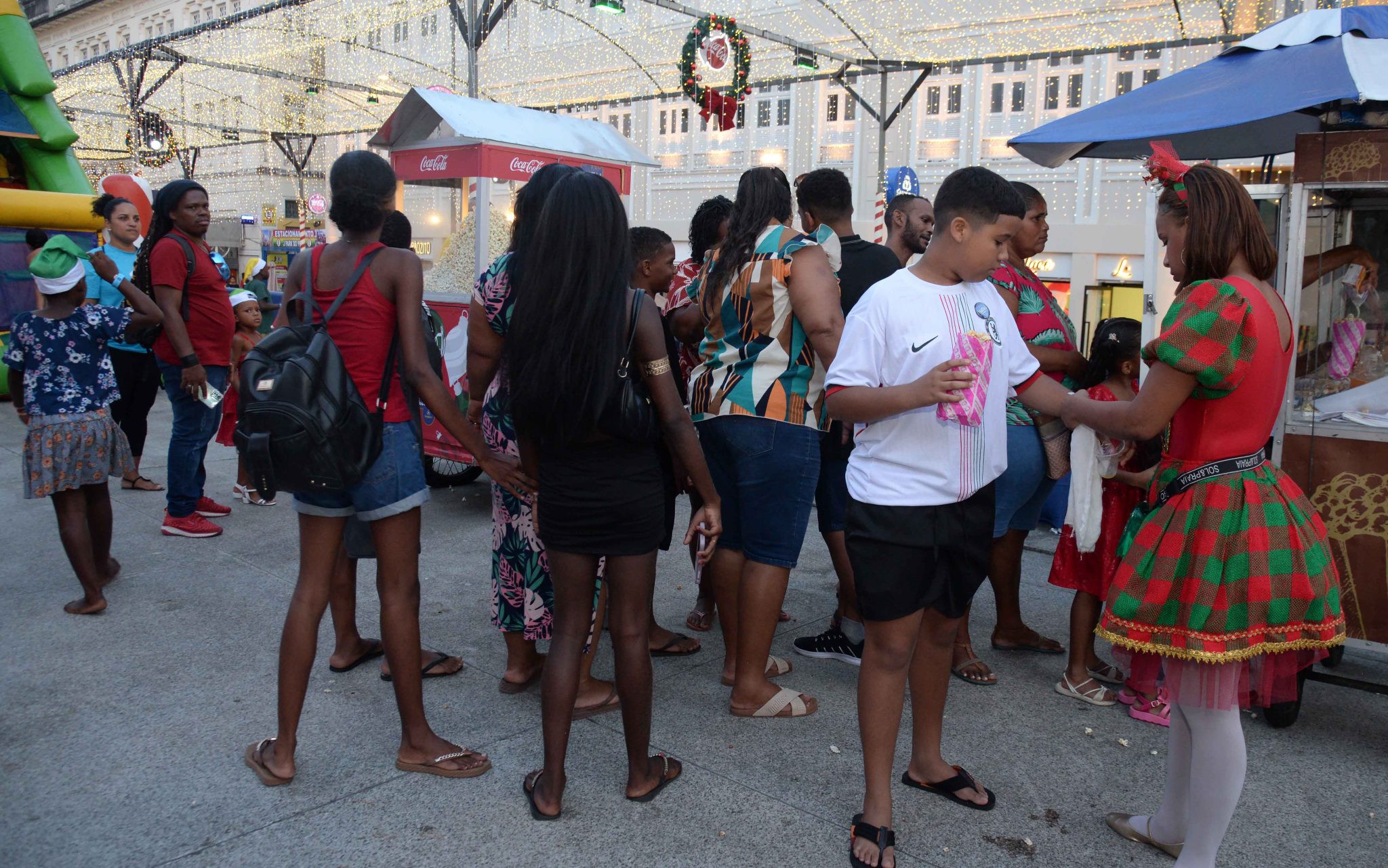 PREFEITURA REALIZA BAILE DE NATAL ESPECIAL PARA FILHOS DE VENDEDORES ...